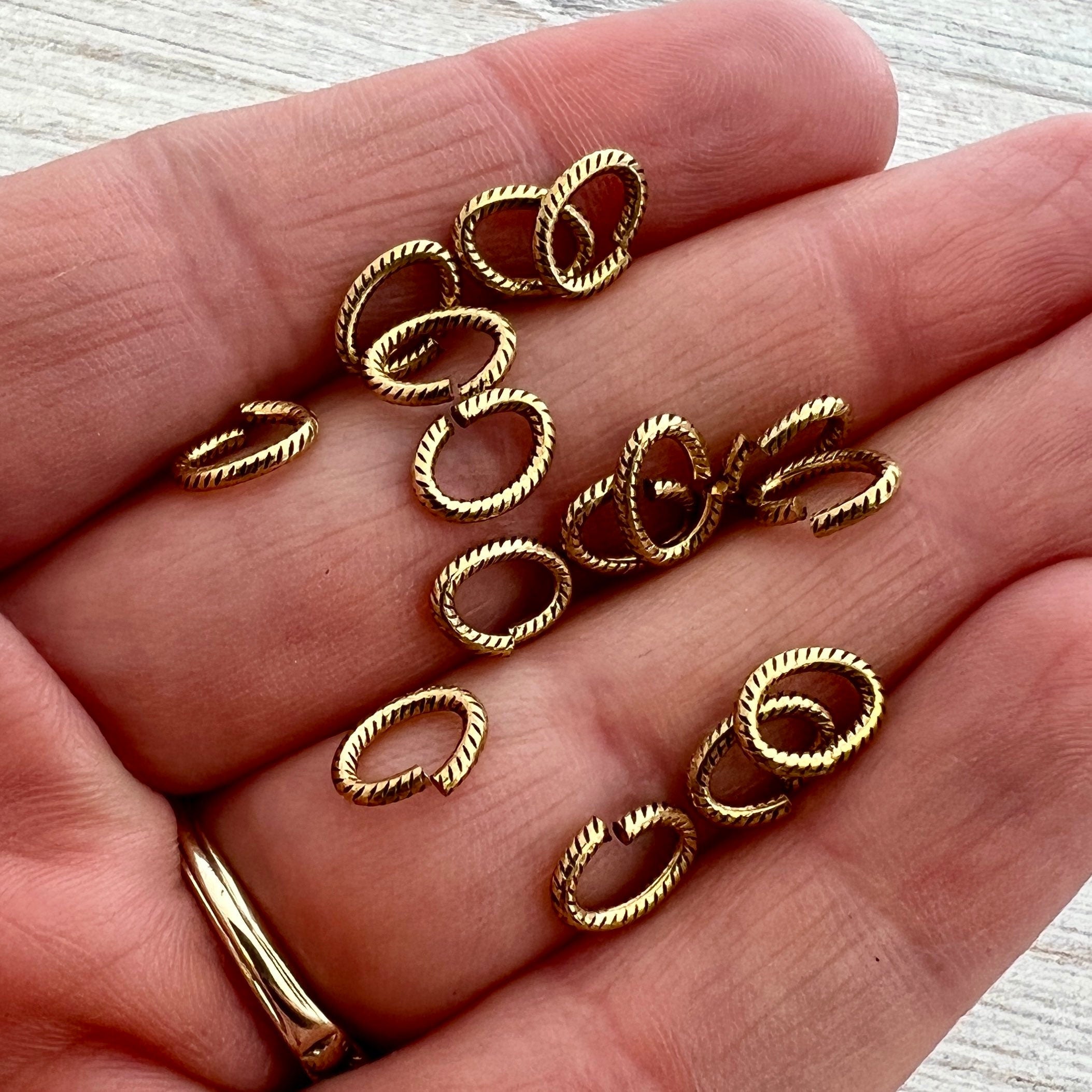 6x8mm Oval Antiqued Gold Jump Rings, Textured Brass Jump Rings, 20 rin ...